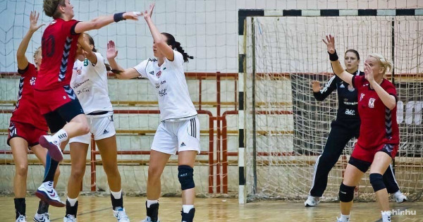 vehir.hu - Női kézi NB I: az esélyesebb nyert vehir.hu - Női kézi NB I: az esélyesebb nyert