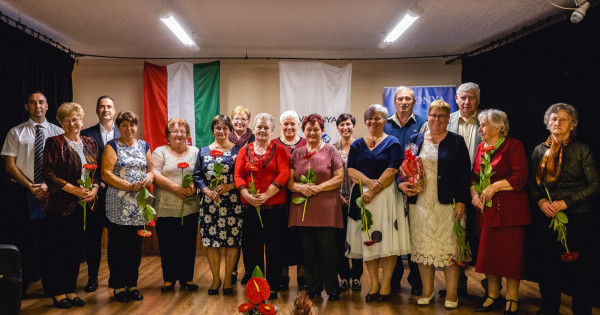 vehir.hu - Negyedszázad a zene szolgálatában